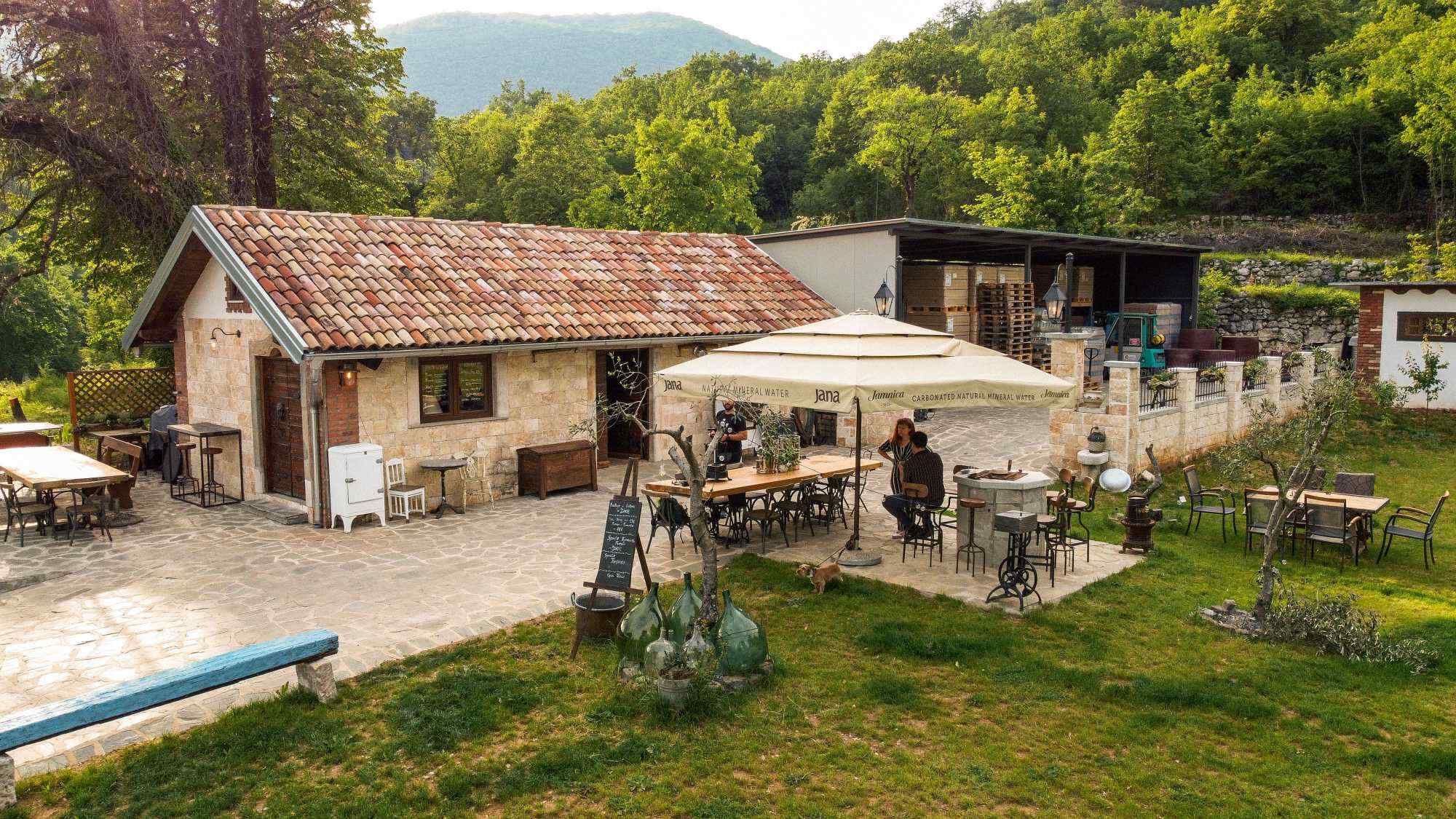 Fiumanka i Fiuman - ljubavna priča ispričana kroz dobru čašicu likera