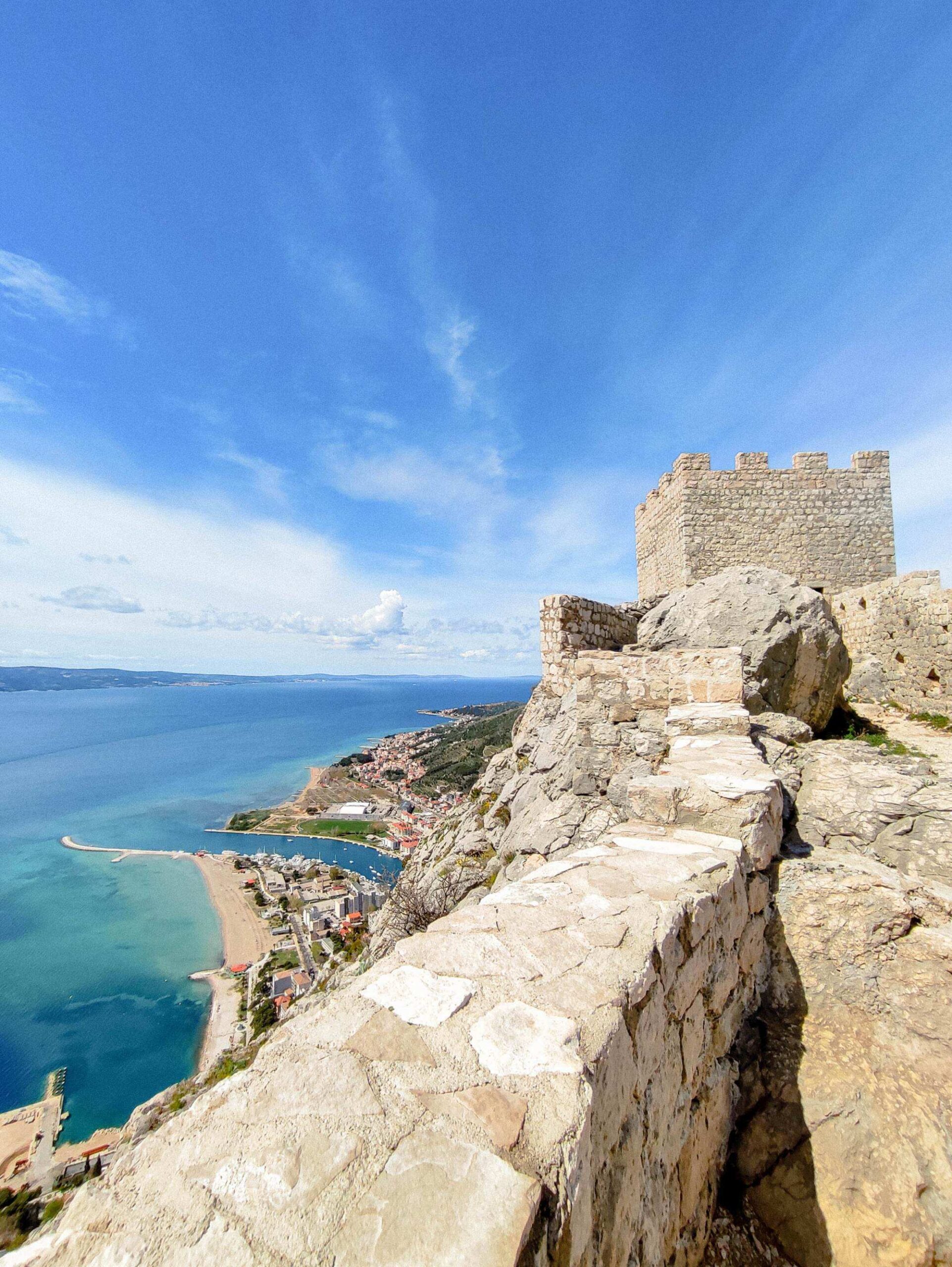 Omiš: 3 planinarske staze koje pokazuju sve ljepote ovog dijela Dalmacije