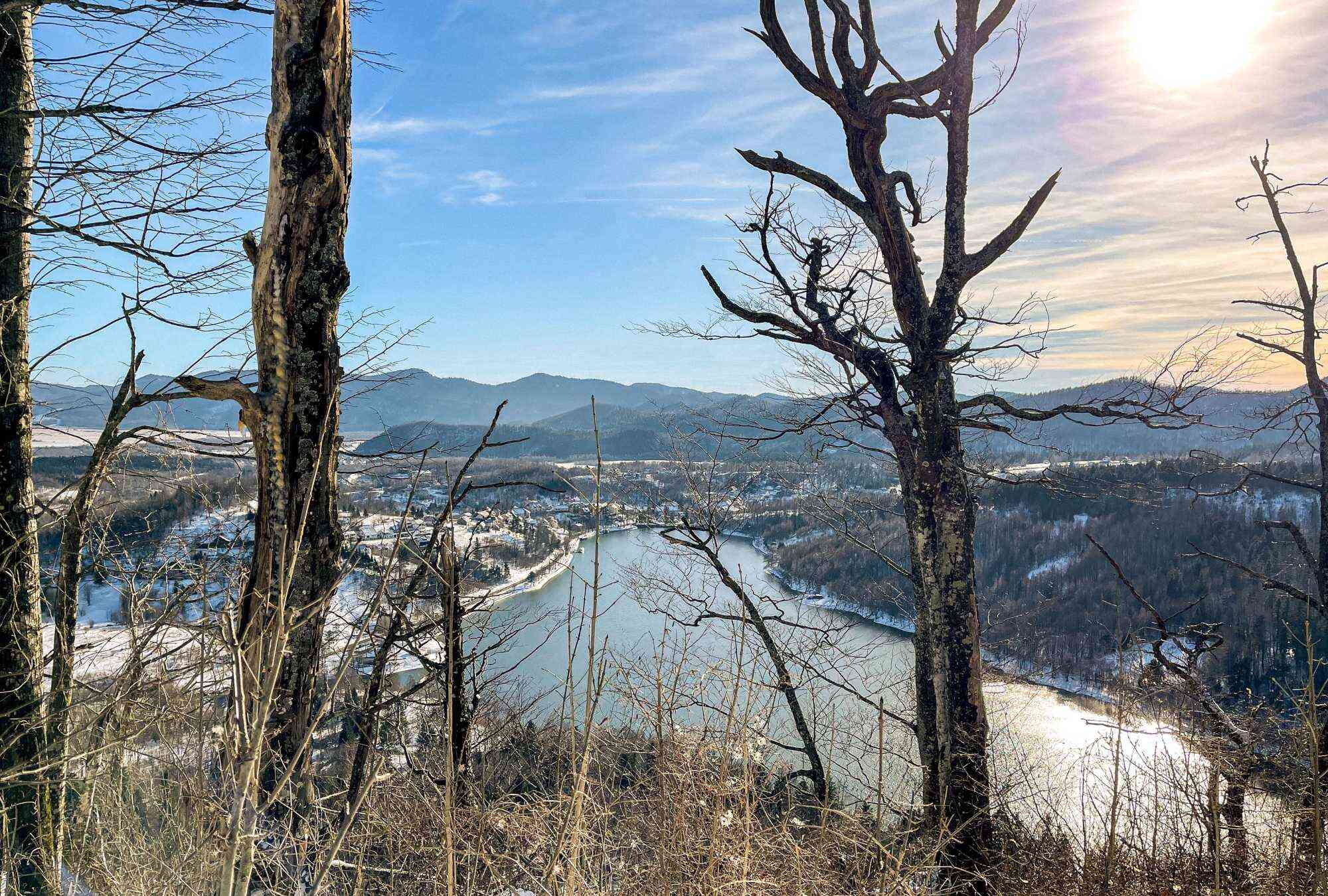 Jezero Bajer i Preradovićev vrh: kružna staza s najljepšim pogledom na ...