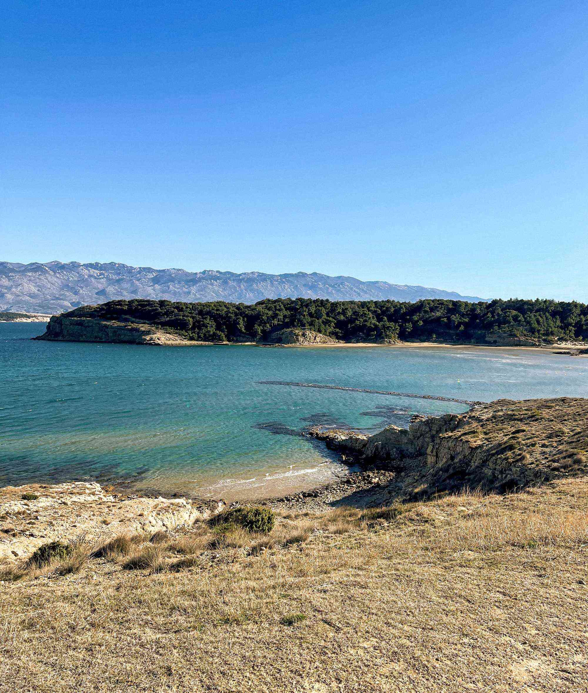 Otok Rab: kružna staza koja prolazi uz najljepše uvale i plaže Lopara